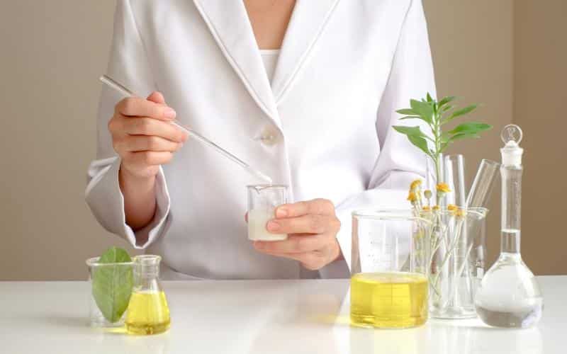 ¿Cómo puede ayudarte un buen naturópata a mejorar tu salud? | Deusto Salud